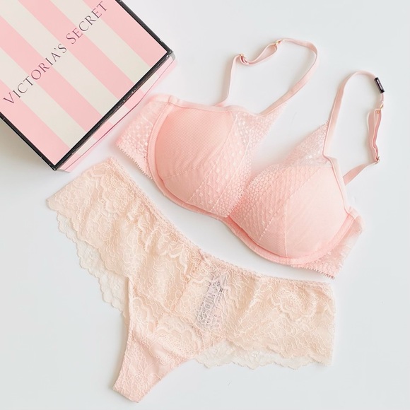 Victoria's Secret | Intimates & Sleepwear | 32d Small Victorias Secret ...